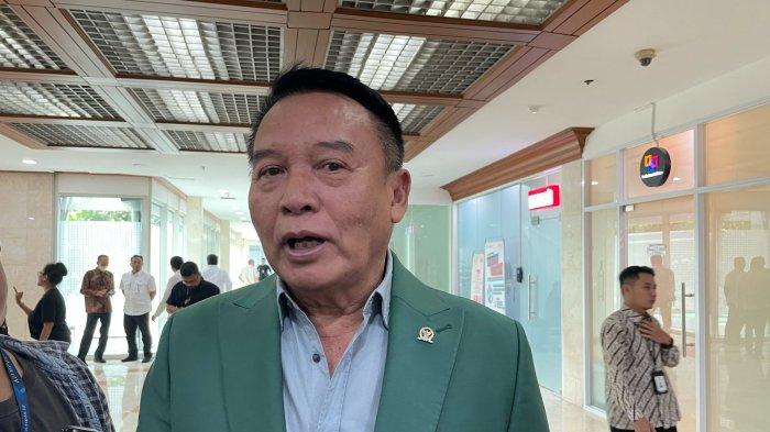 Legislator PDIP TB Hasanuddin: Pengibaran Bendera One Piece di 17 ...